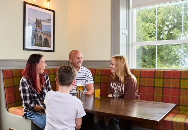 Lyons Pendyffryn Hall Holiday Park | Penmaenmawr Caravan Park