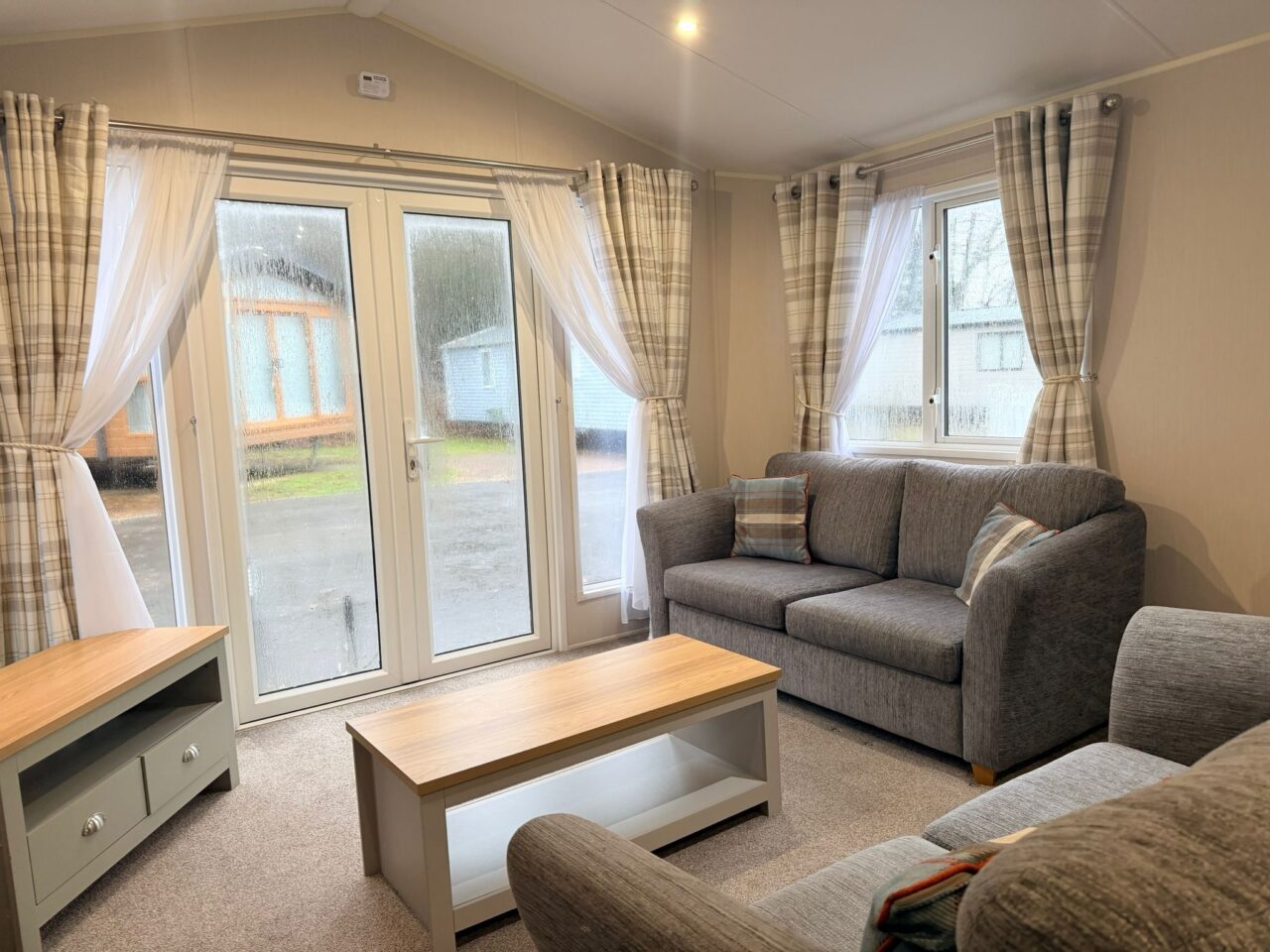 Willerby Sheraton Static Caravan For Sale at Lyons Eryl Hall
